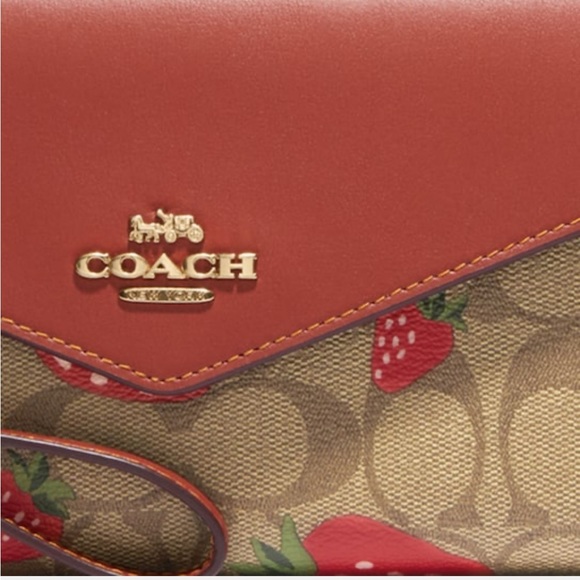 Coach | Bags | Coach Envelope Wallet Wristlet In Wild Strawberry Print ...